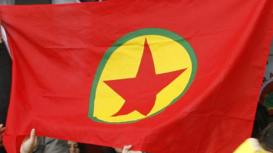 PKK-flaggor utanför stadshuset i Göteborg
