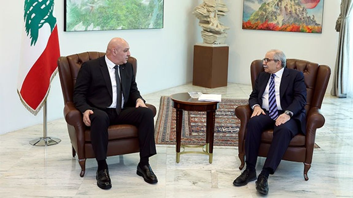 Libanon lovar avväpna Hizbollah