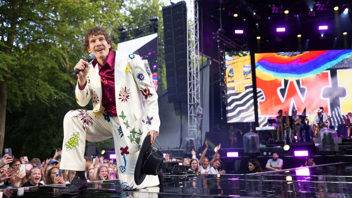 Håkan Hellström släpper snapsvisa