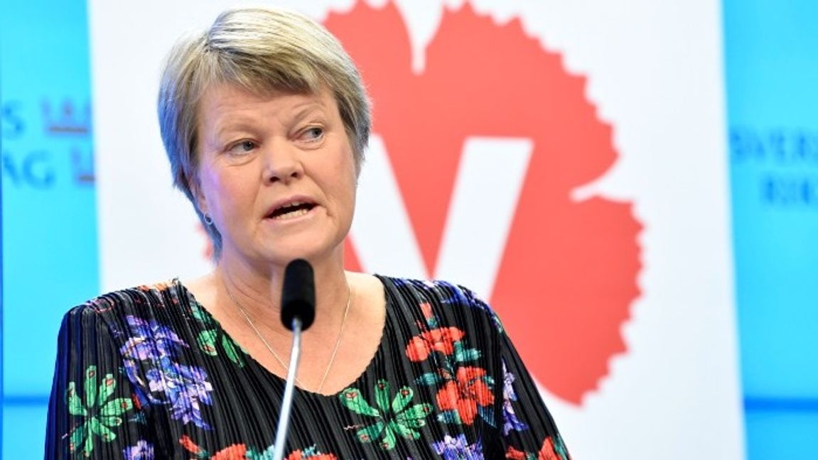 Toppolitikern Ulla Andersson (V) lämnar – har rätt till inkomstgaranti ...